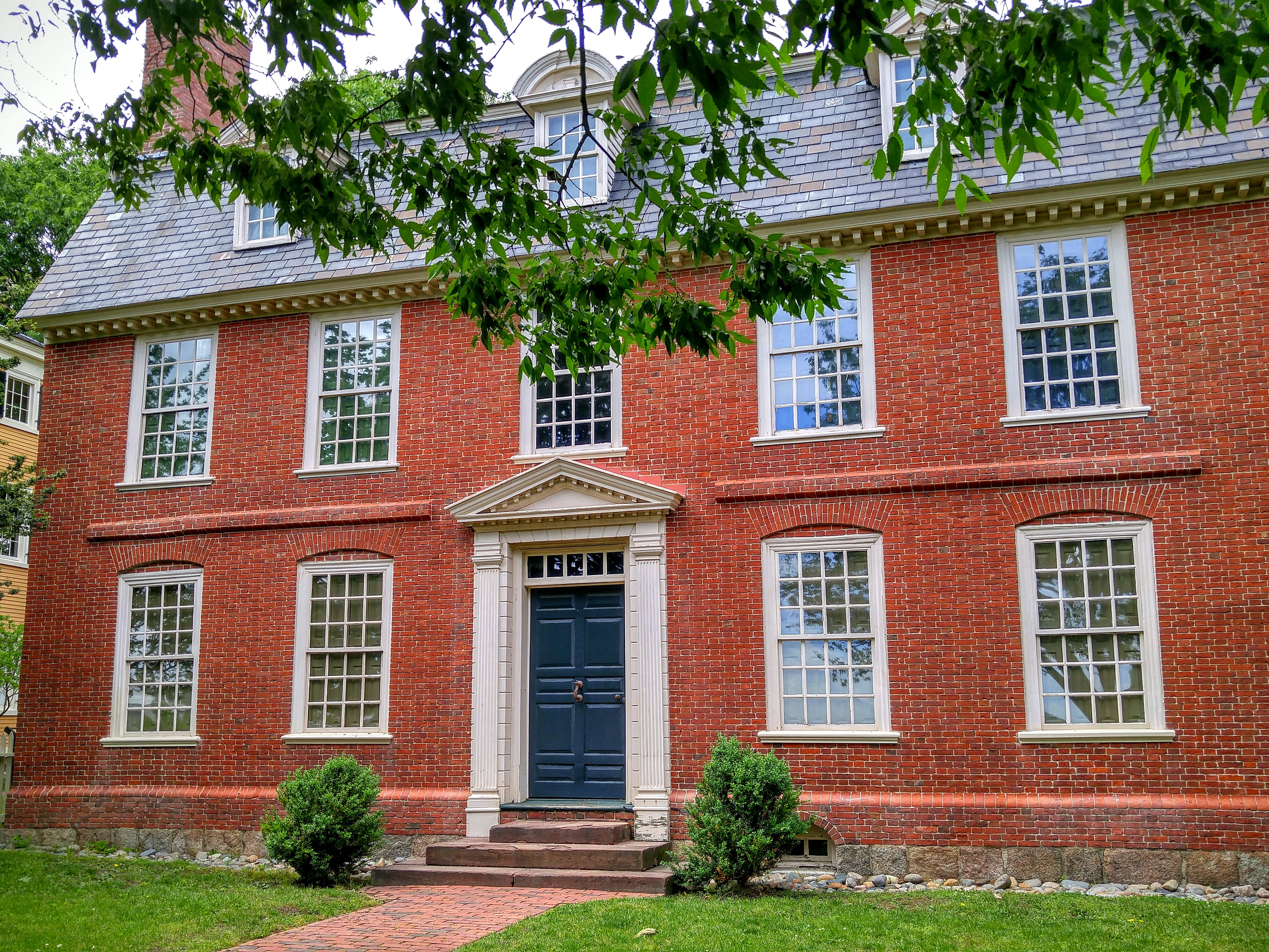 Bringing back the Borders - streetsofsalem